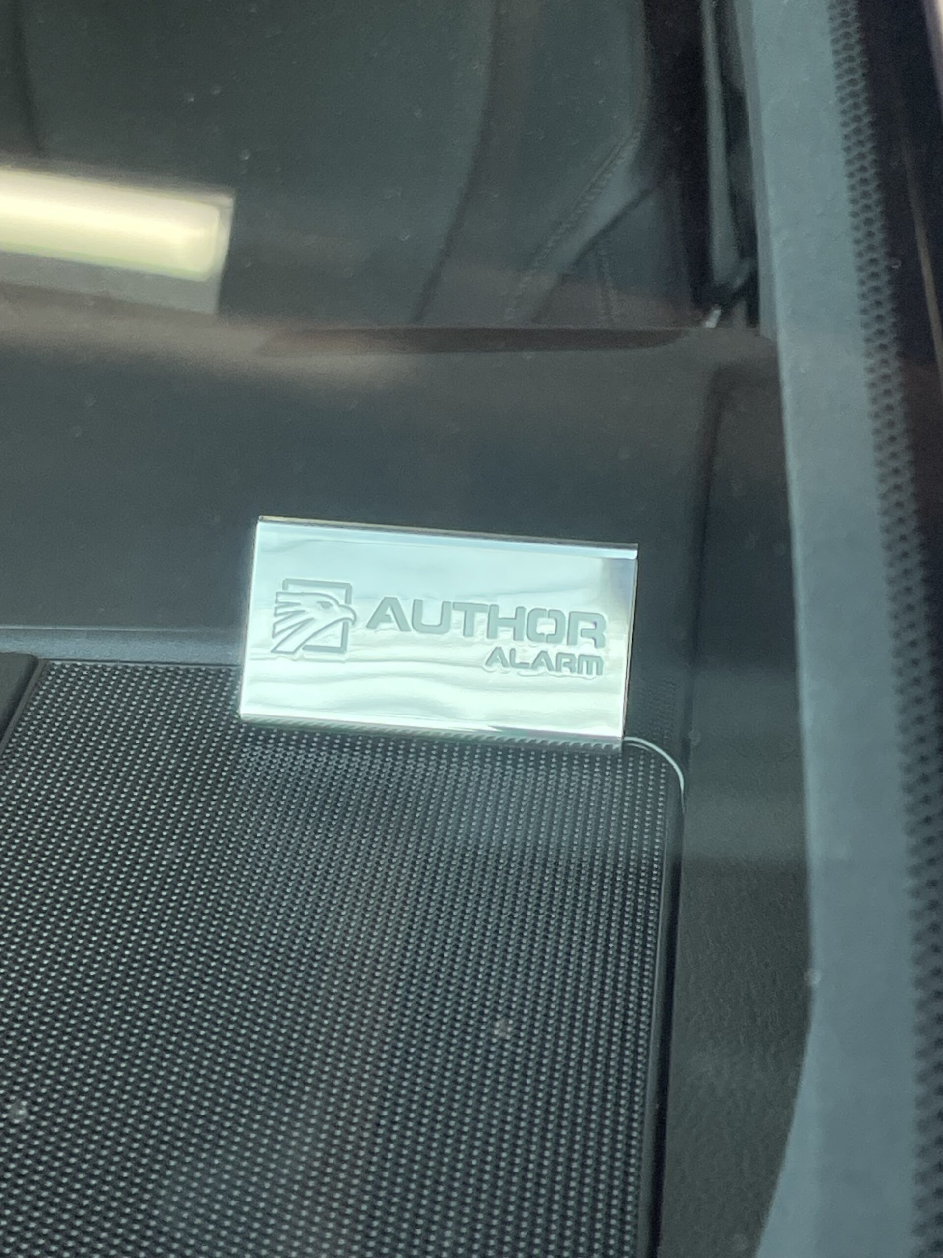 新型 40系アルファード IGLA2plus デジタルセキュリティ│施工事例│パシフィックオートセキュリティ